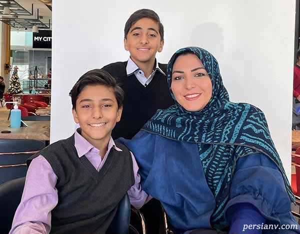 عکس خانم مجری محجبه شبکه خبر با همسر معروفش در تالار لاکچری تغییر